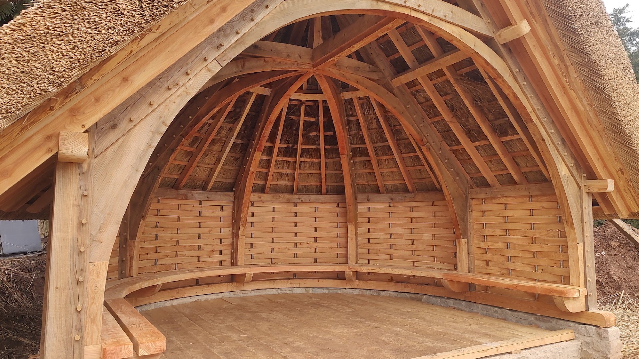 Bespoke, hand-crafted, timber structures / Deepdean Design
